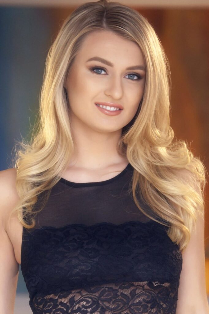 زیباترین بازیگران پورنو: top-50 (250 عکس)