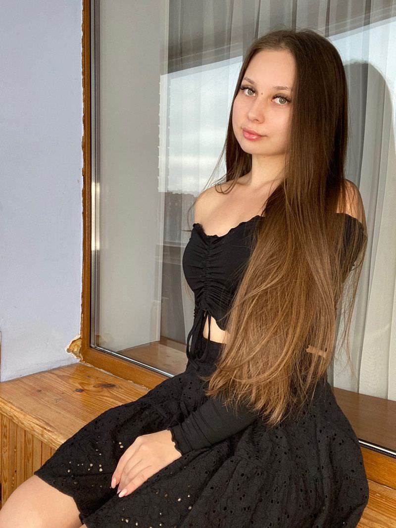 Oksana saldyrkina: model biography